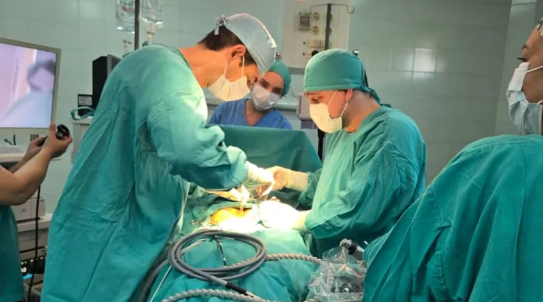 SE REALIZÓ CON ÉXITO LA PRIMERA CIRUGÍA LAPAROSCÓPICA EN EL HOSPITAL DE ...